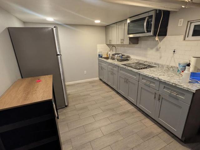 2 bedrooms 1 bath basement unit for rent