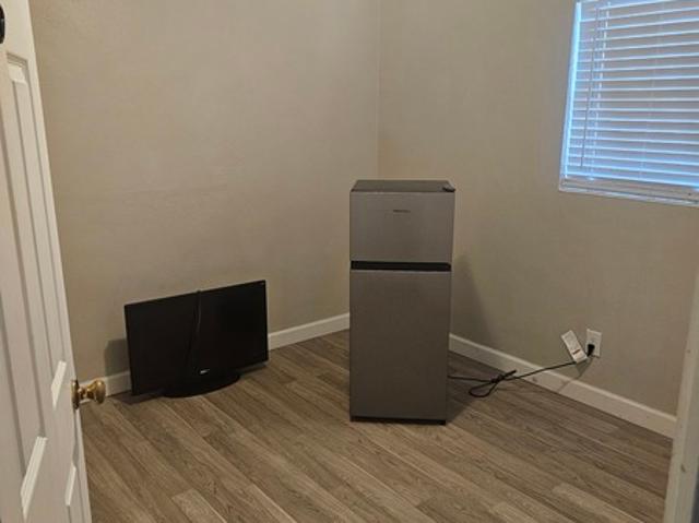 2 bedrooms 1 bath for rent