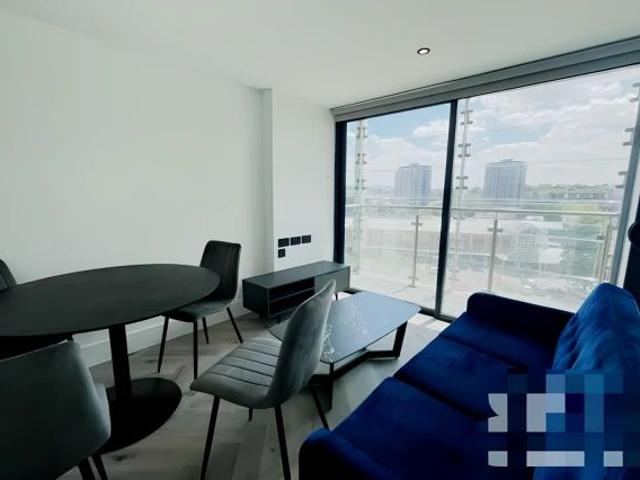 2 Bedrooms 1 bathroom