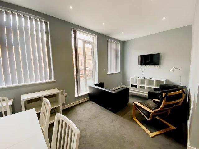 2 bedrooms 1 bathroom