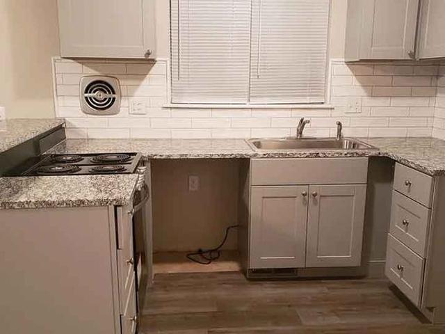 2 beds 1 baths apartment for rent