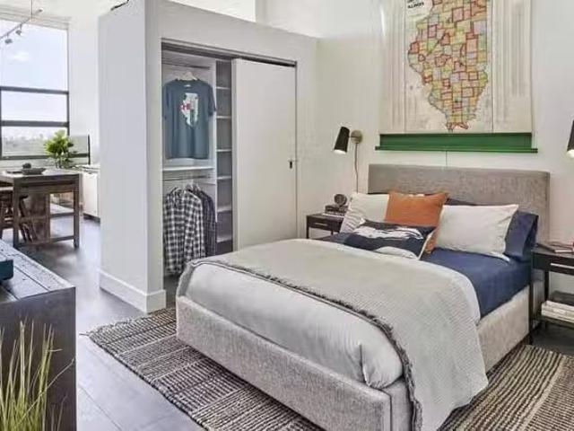 2 Beds 2 Baths