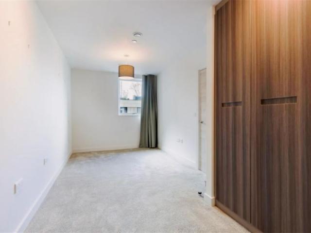 2 Beds 2 baths