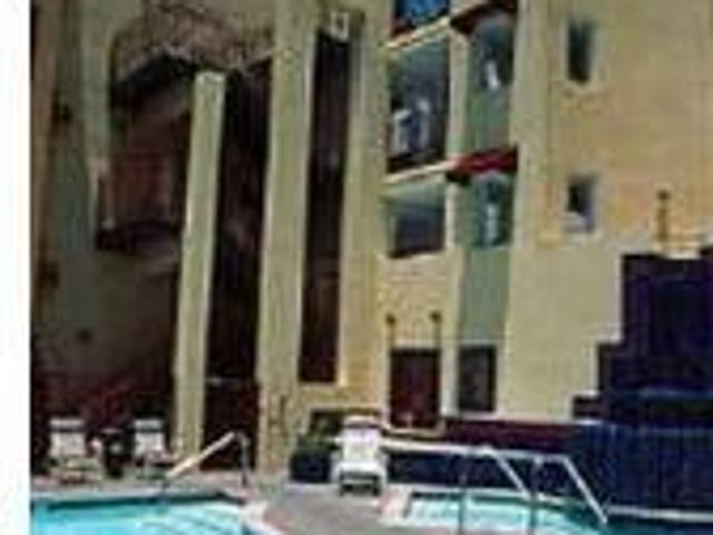 2 Beds 600 Front Apartments