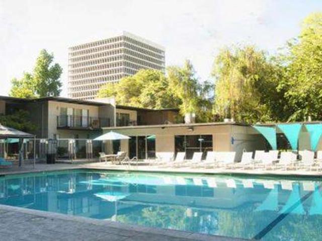2 Beds Capitol Towers Apartments & Penthouses