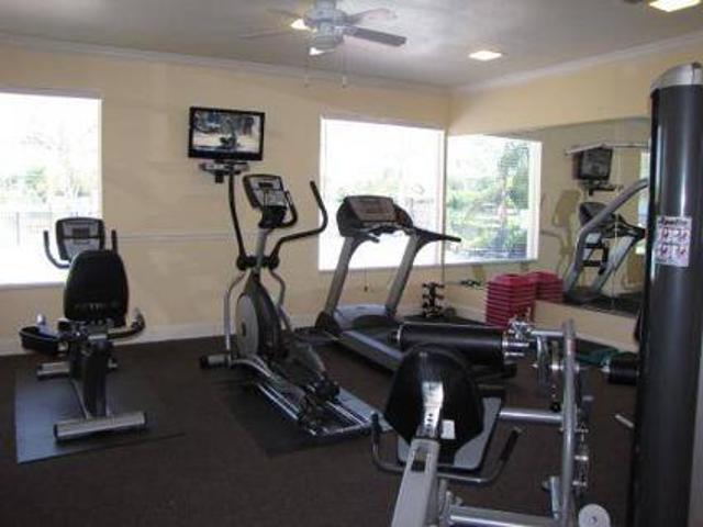 2 Beds Apartments of River Oaks, The