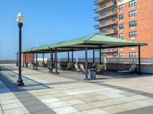 2 Beds Avalon Towers