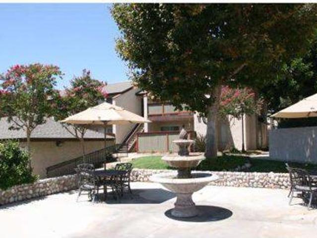 2 Beds Brighton Park