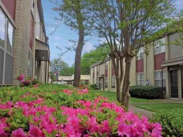 2 Beds Grahamwood Place
