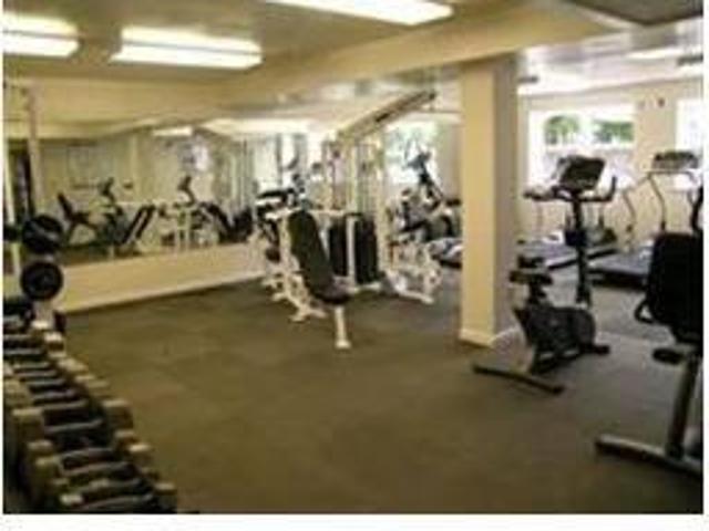 2 Beds Fountain Parc Apartments & Townhomes