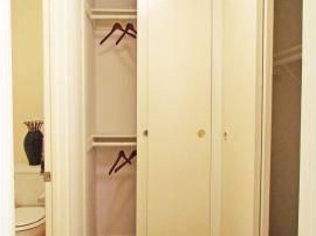 2 Beds Kendallwood Apartments