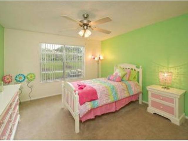 2 Beds Lakewood Place