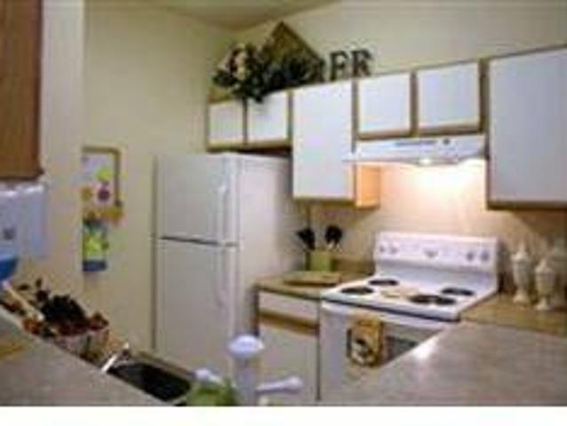 2 Beds Legacy Oaks