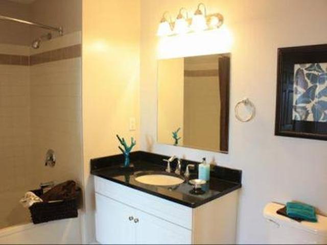2 Beds Metro Marina Bay