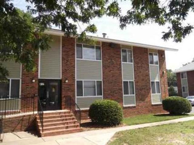 2 Beds North Oak Apartments
