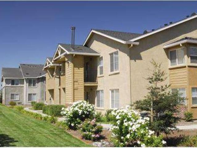 2 Beds Northpointe Park