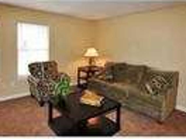 2 Beds Southern Pines