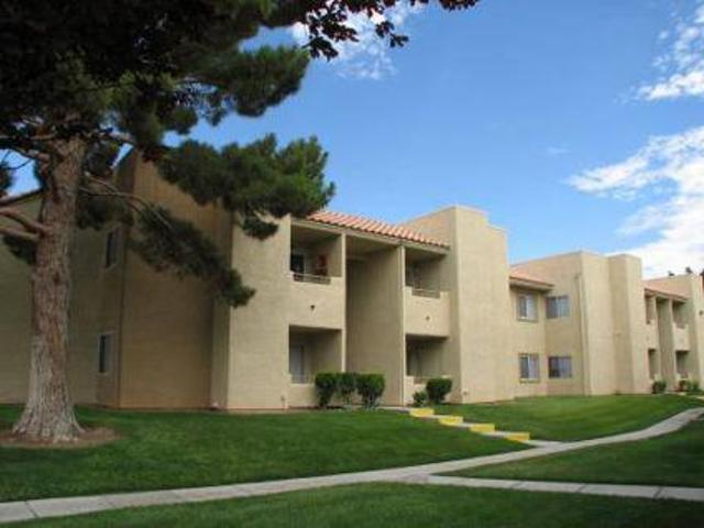 2 Beds Sunset Pointe