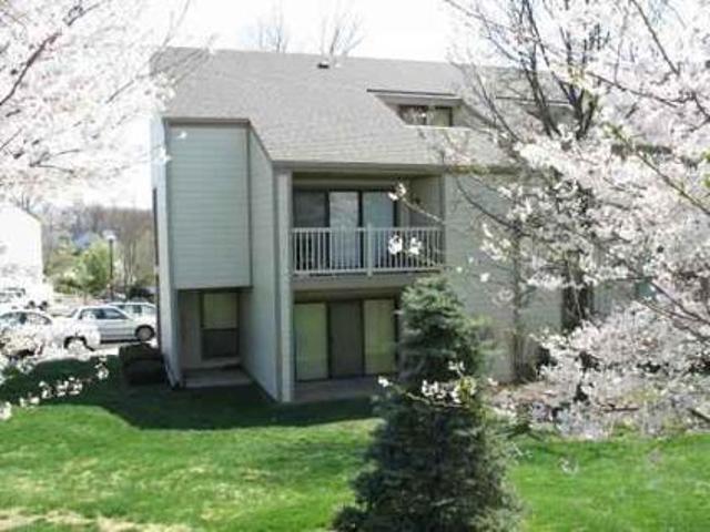 2 Beds Pebble Point Apartments