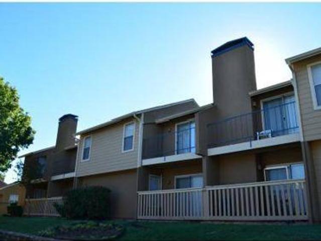 2 Beds Rochester, The