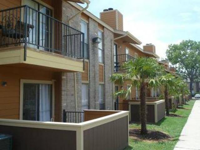 2 Beds Retreat at Medical Center, The