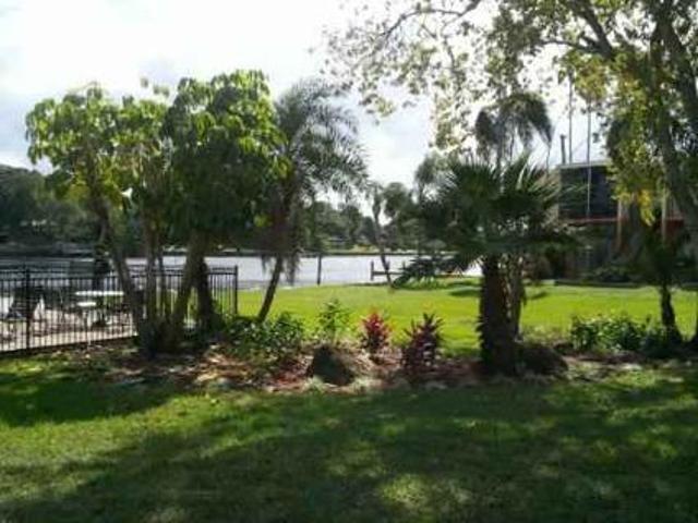 2 Beds River Gardens