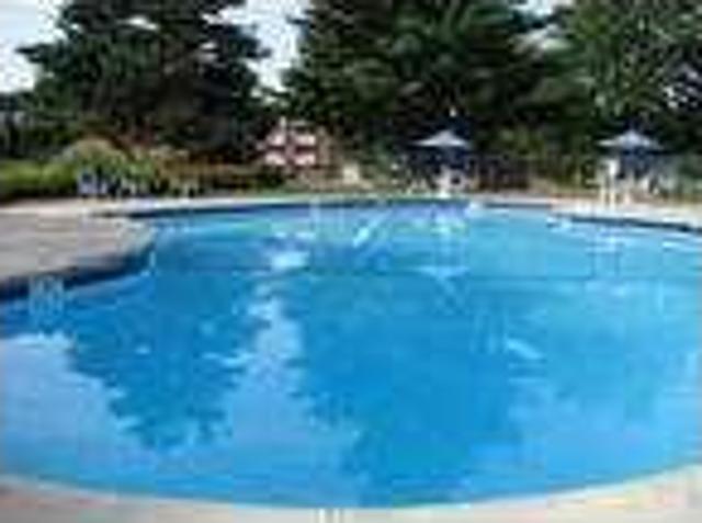 2 Beds Woodcliff Estates