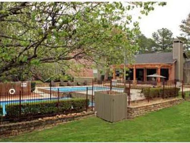 2 Beds Woodcreek Apartments