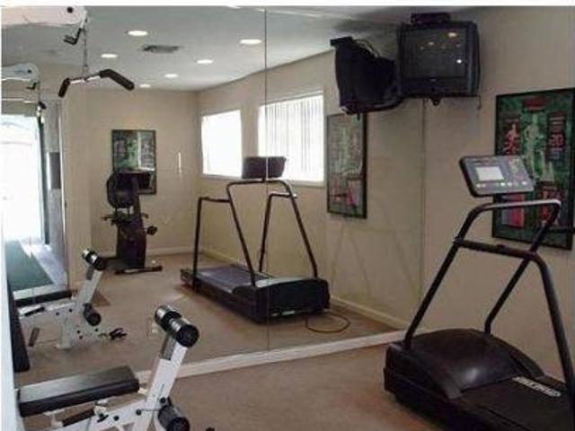 2 Beds Woodlake Close Apts