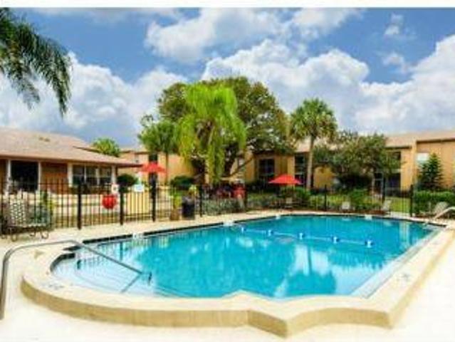 2 Beds Waterchase Apartments
