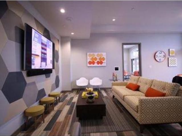 2 Beds Waterline