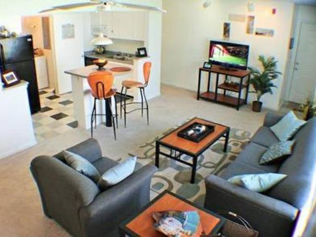 2 Beds University Crossing