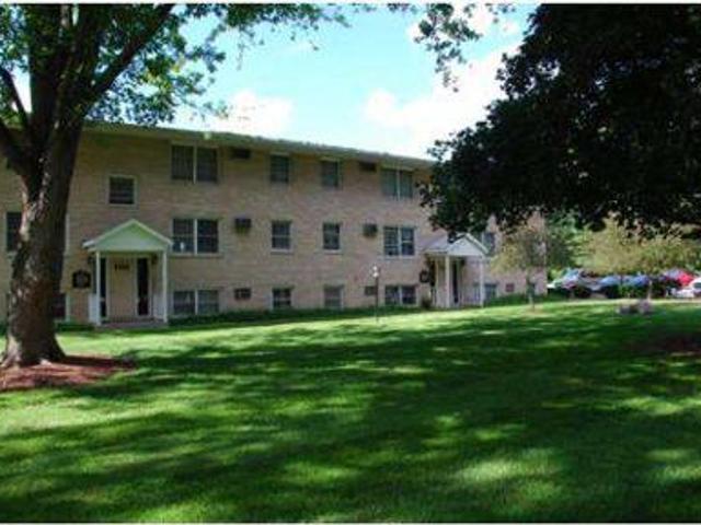 2 Beds View Pointe Apartments
