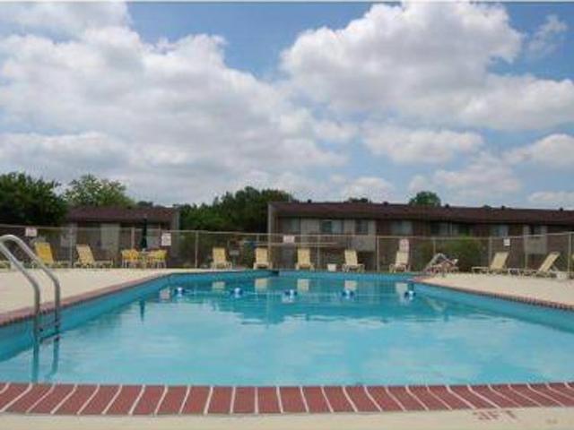 2 Beds Villages on Madison Apartments & Townhomes