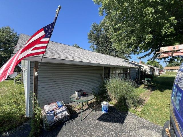 2 Bentwood St, Greenwood, IN 46143
