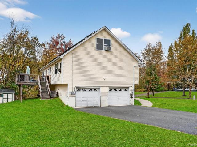 2 Berkeley Ct, Highland Mills, NY 10930 | MLS #984963
