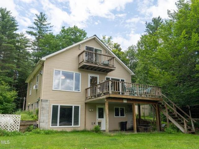 2 Birch Ct, Corinth, NY 12822
