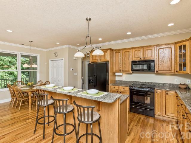 2 Birkdale Drive