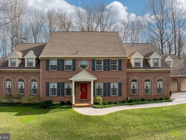 2 Bittersweet Dr, West Chester, PA 19382