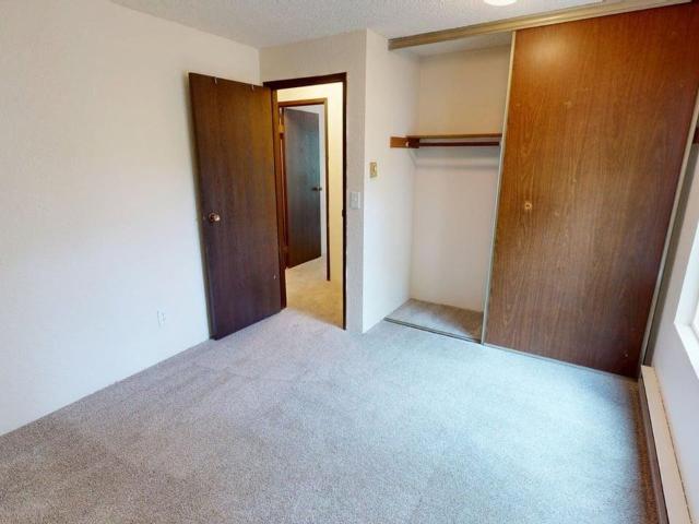 2 BLOCKS TO GREEN LAKE PARK! 2 Bedroom Apartment for Rent at 500 Ne 70th St, Seattle, WA 98115 Green Lake