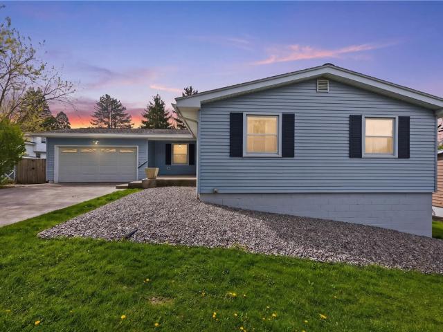 2 Boyle Avenue
