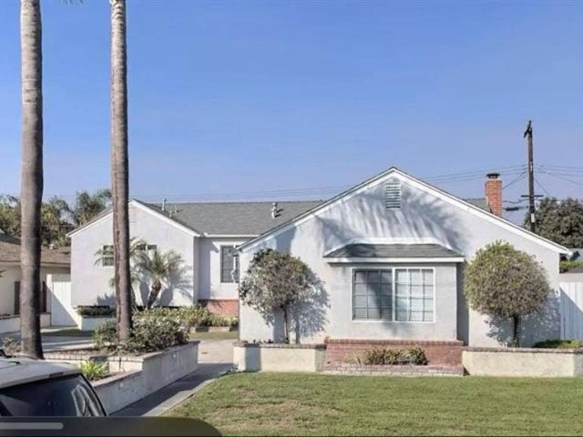 2 BR Available in 4 BR Home