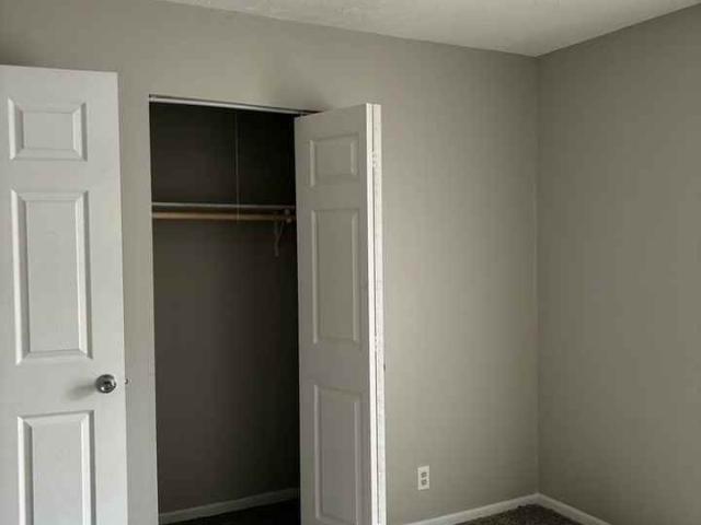 2 BR Duplex Move in ready 10/1/2022 2 Bedroom Apartment for Rent at, Champaign, IL 61821
