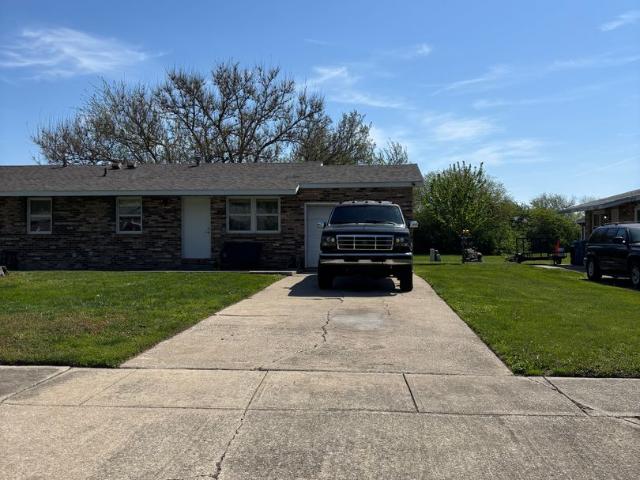 2 BR Duplex Move in ready 10/1/2022