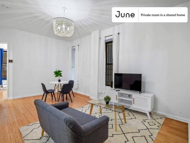 2 BR in New York City