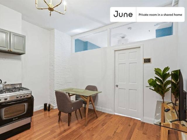 2 BR in New York City