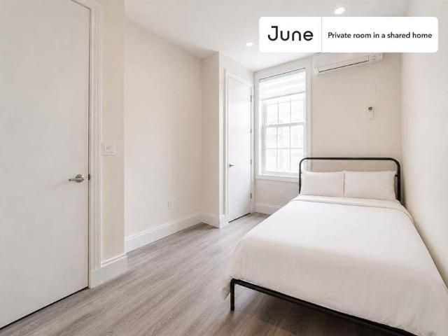 2 BR in New York City