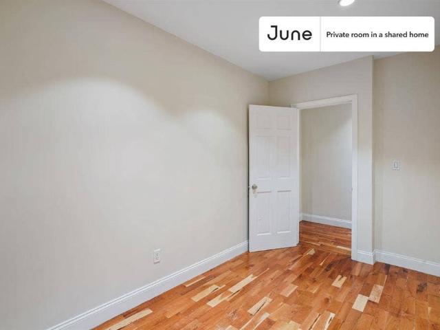 2 BR in New York City