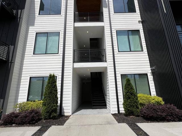 2 BR in Atlanta