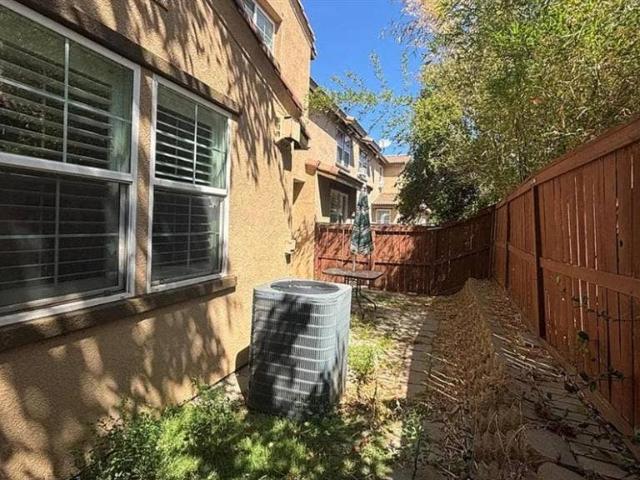 2 BR in Perris
